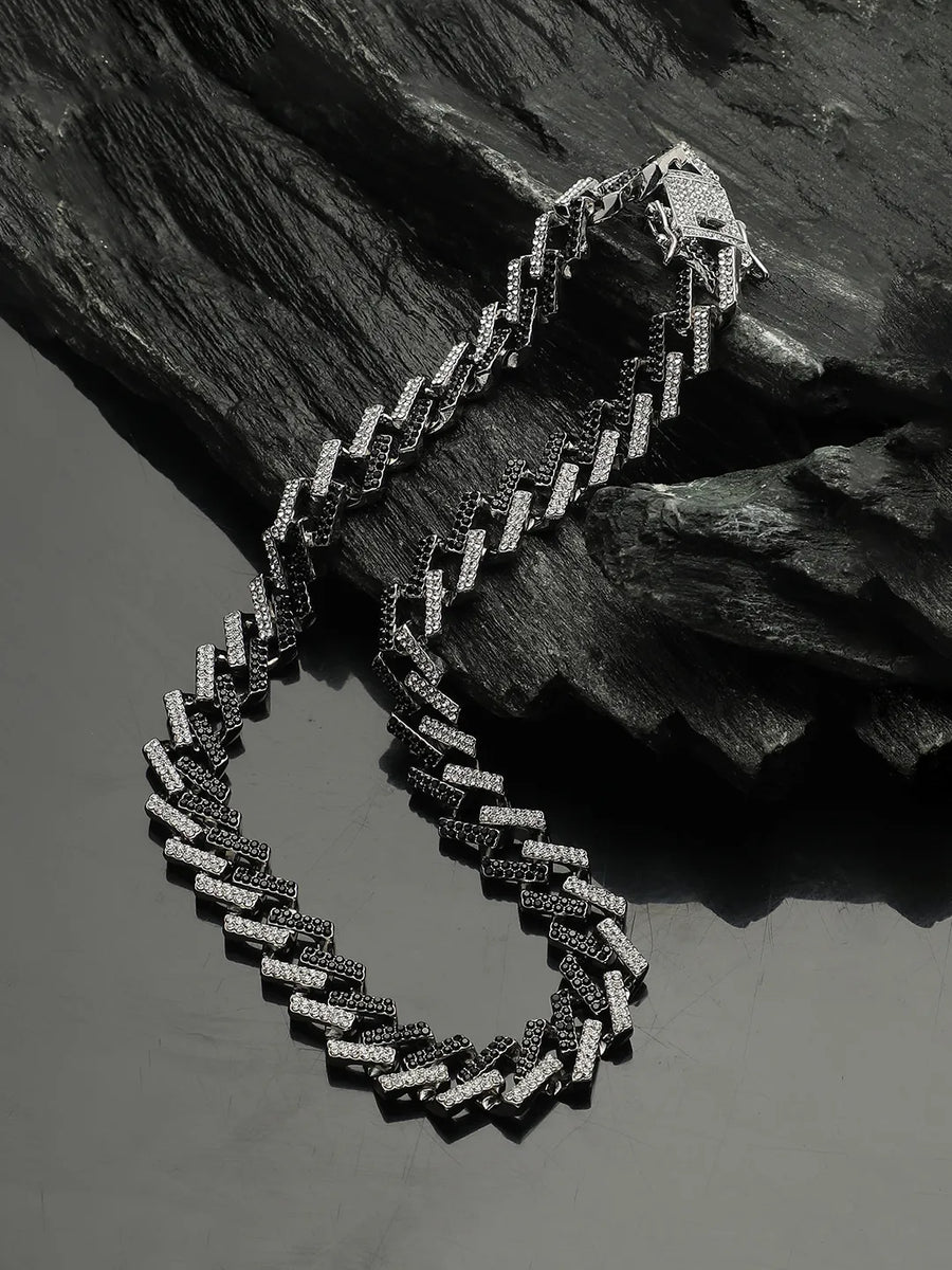 Embellished Contrast Chain Necklace